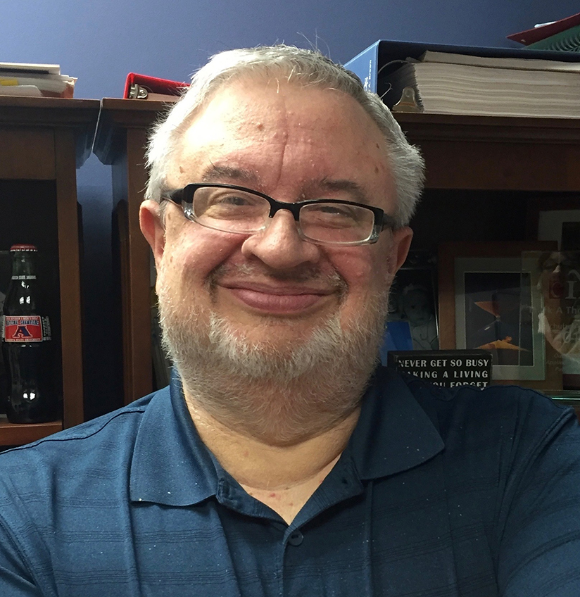 Hull professor receives outstanding alumni award from University of New ...