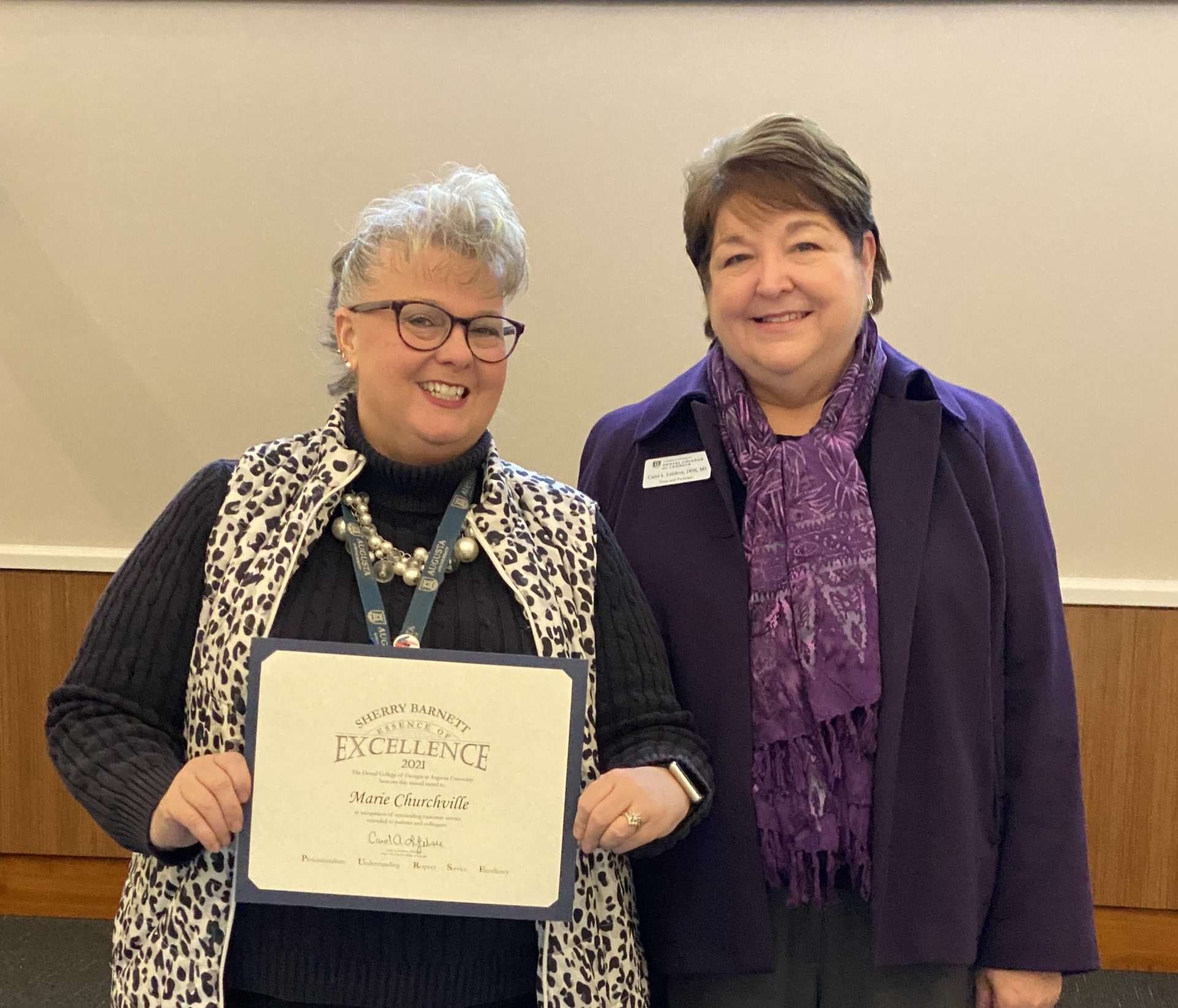 Dental College of Georgia’s service award goes to employee whose ...