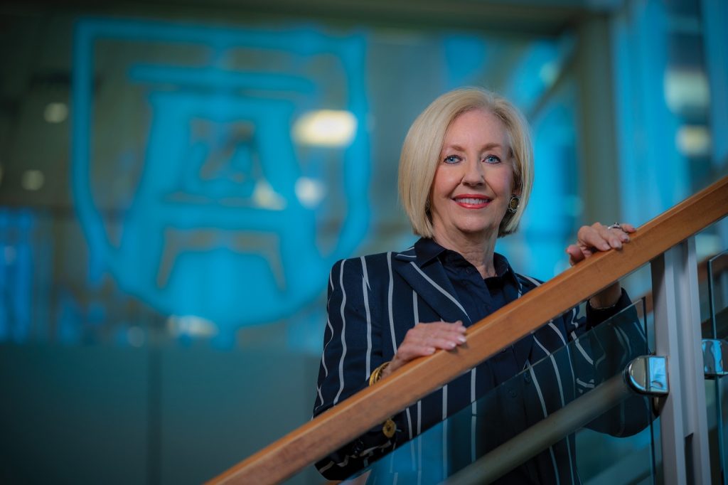 Alumna and board member turns passion for literacy into endowment for ...