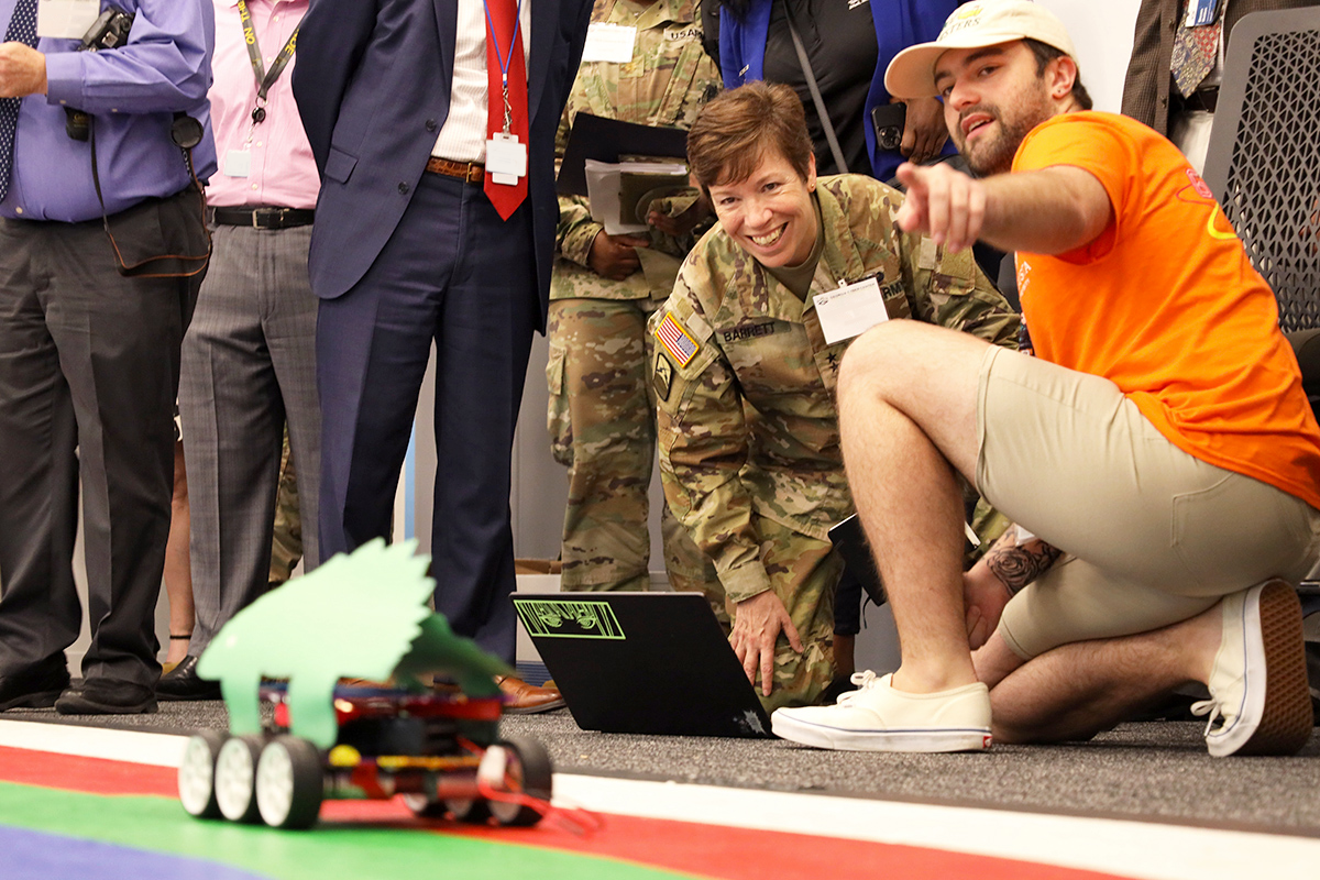 Commanding general of U.S. Army Cyber Command visits Georgia Cyber ...