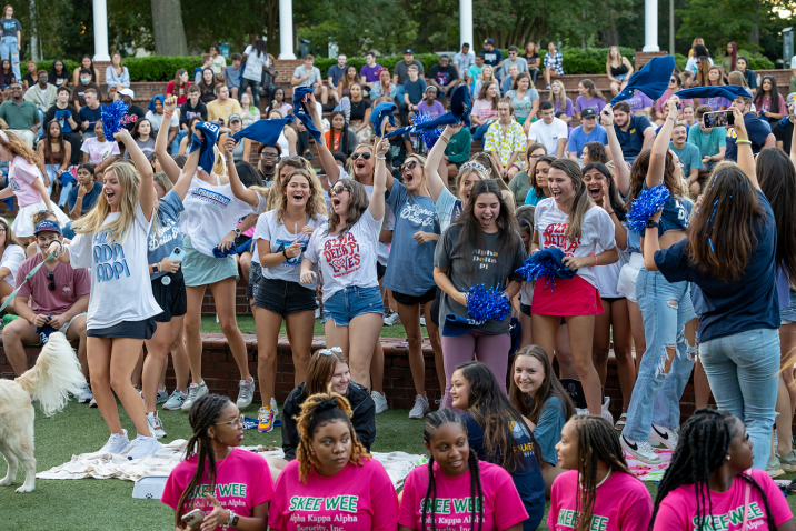 In photos: Students kick off semester with Jaguar Madness and Welcome ...