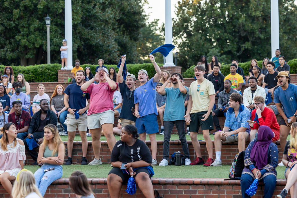 In photos: Students kick off semester with Jaguar Madness and Welcome ...