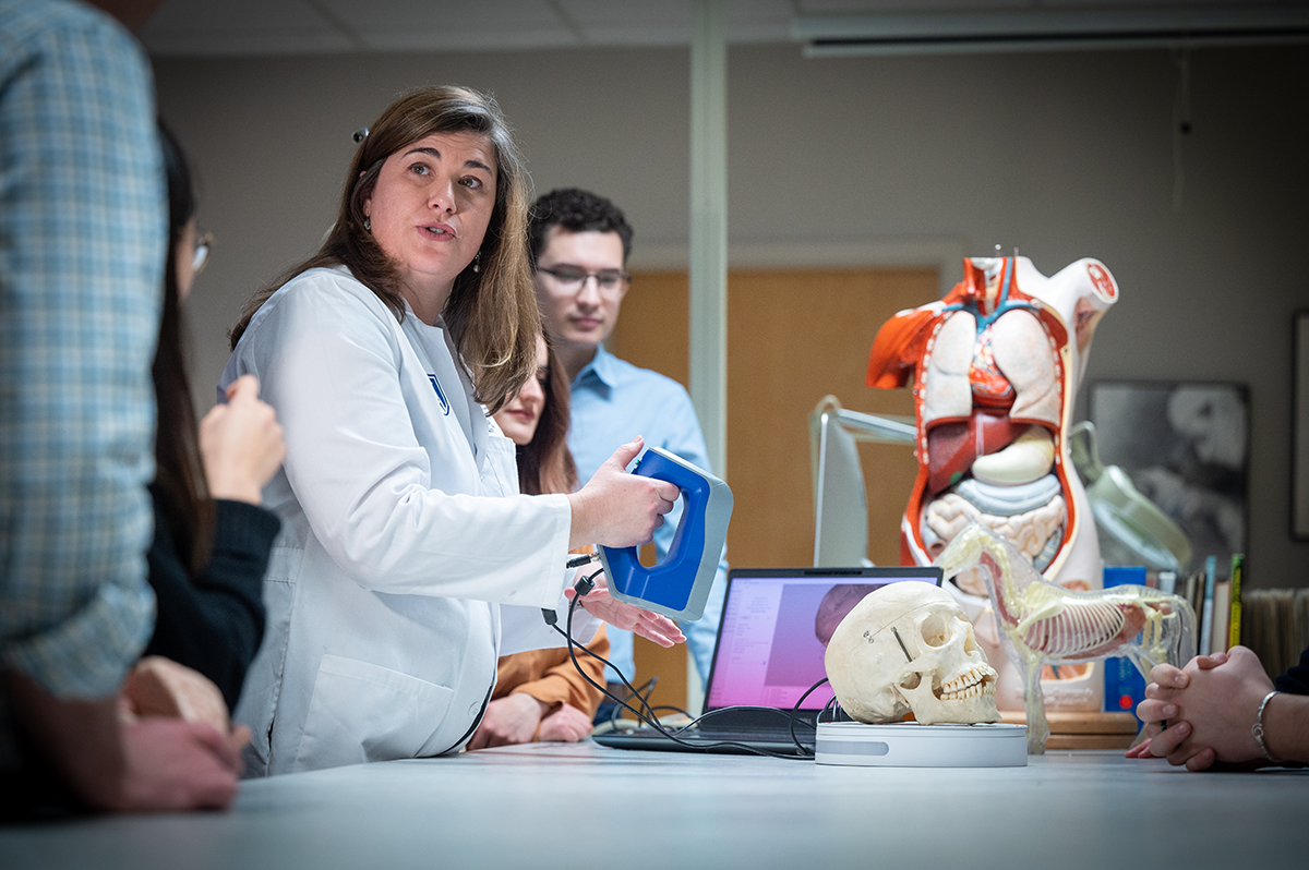 Augusta University medical illustration students bridge the gap between ...