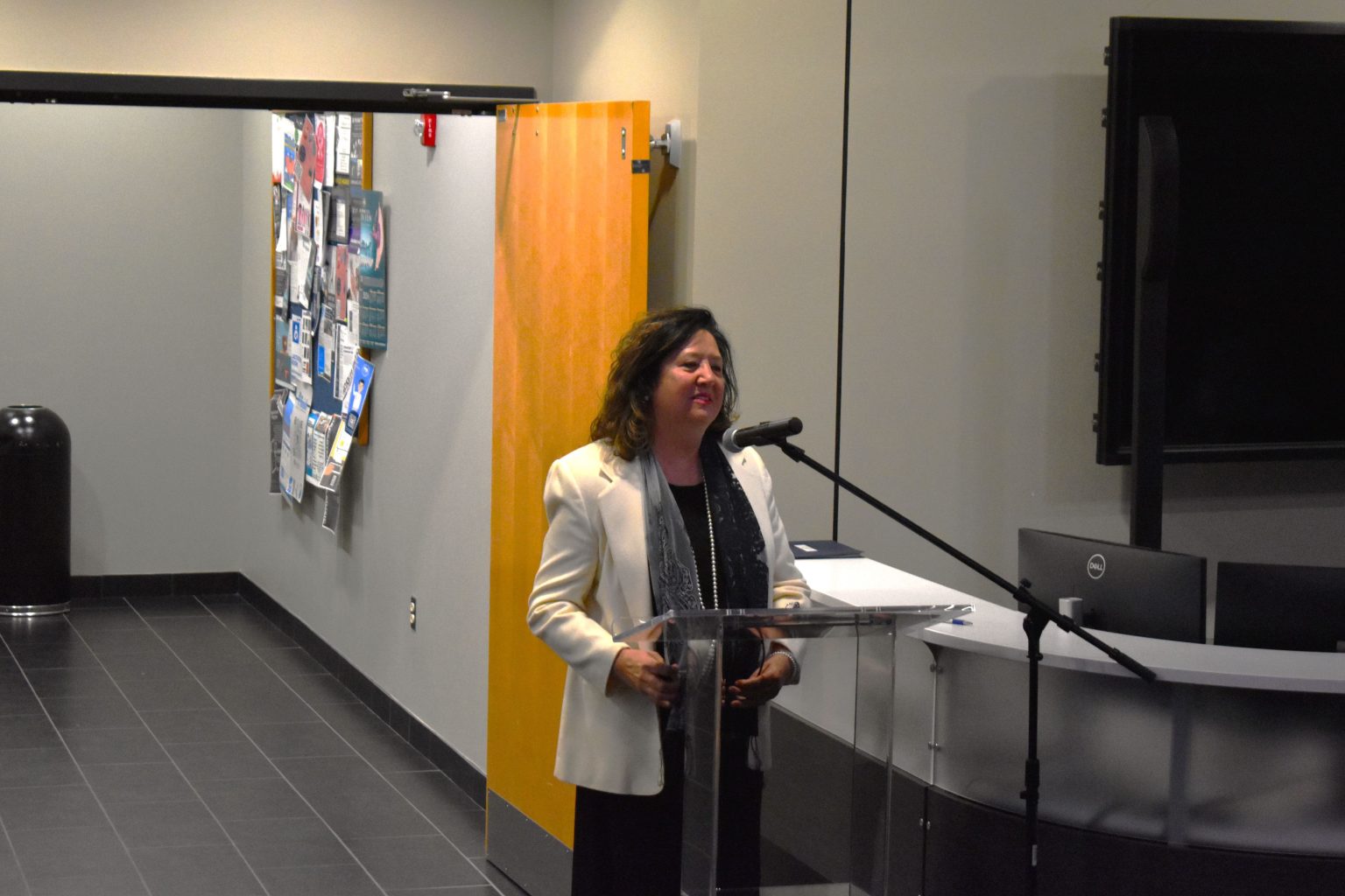 Official portrait unveiled for Dean Emerita Lucy Marion – Jagwire