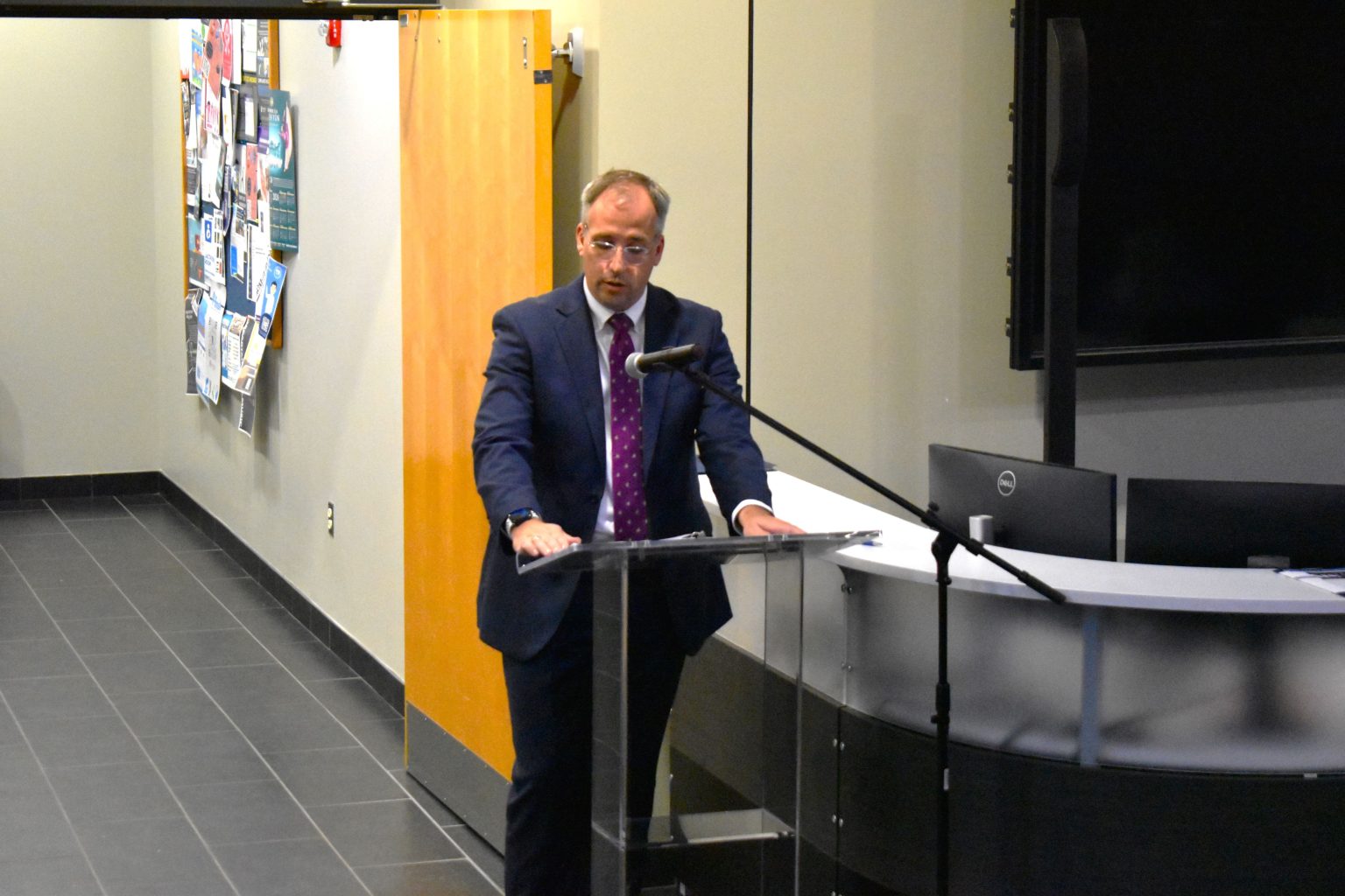 Official portrait unveiled for Dean Emerita Lucy Marion – Jagwire