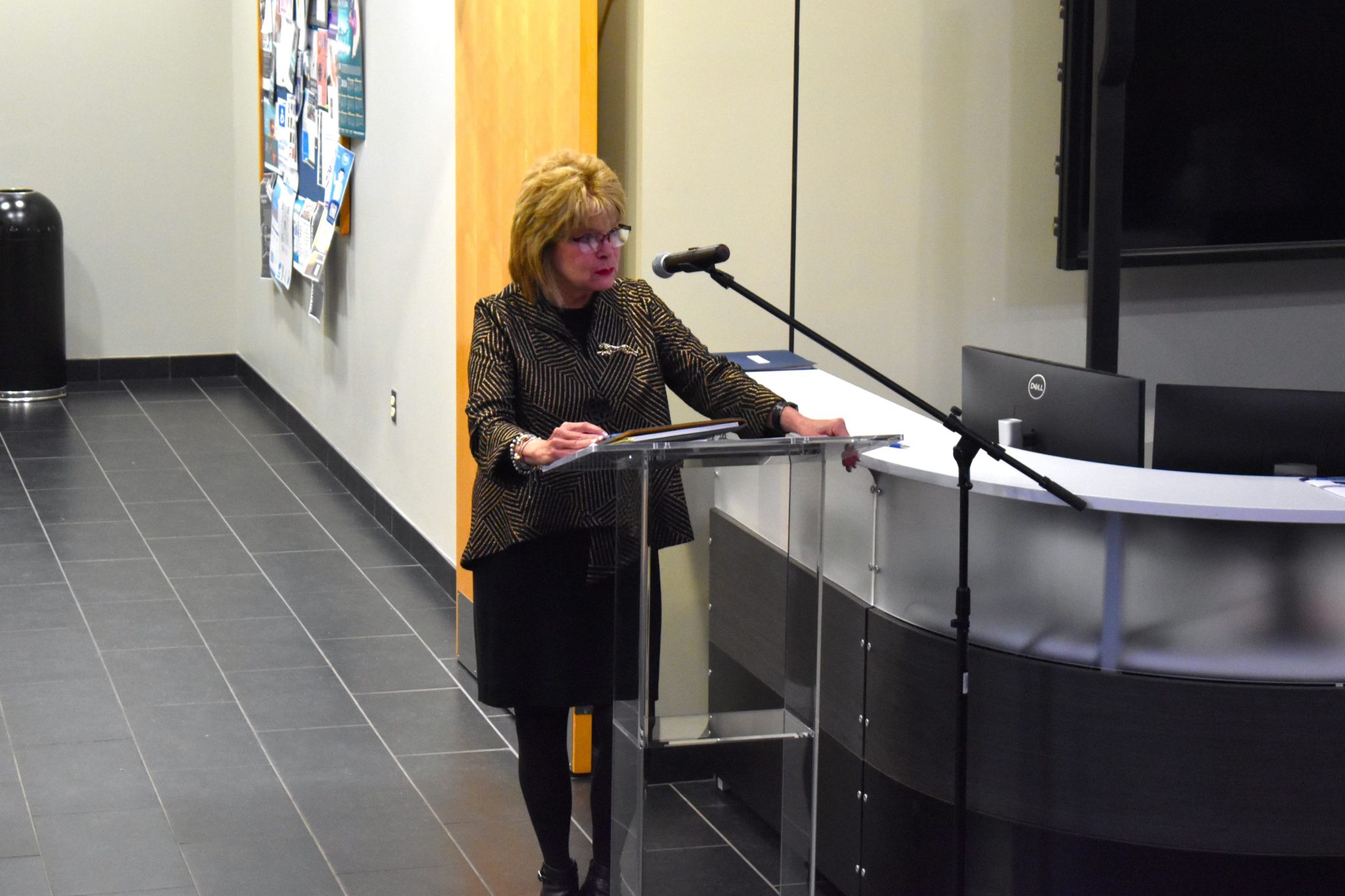 Official portrait unveiled for Dean Emerita Lucy Marion – Jagwire